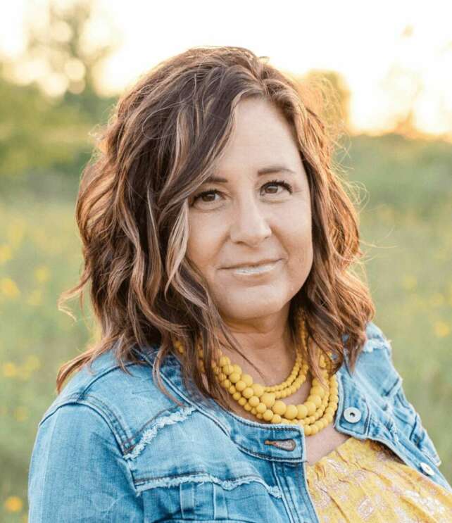 Meet Emersyn Park – CanvasRebel Magazine