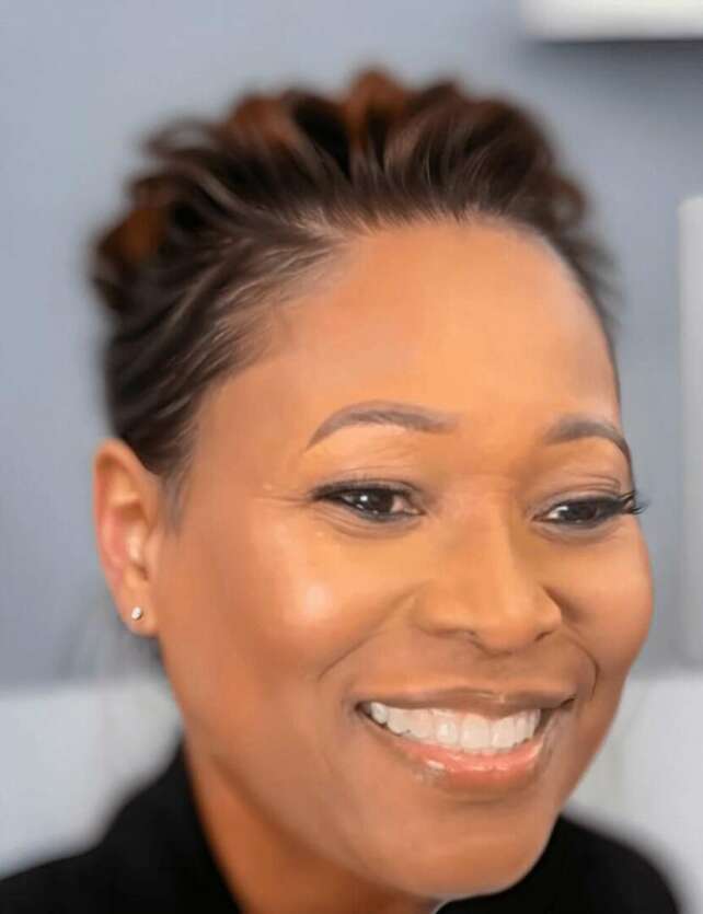 Meet Sandra Williams – CanvasRebel Magazine